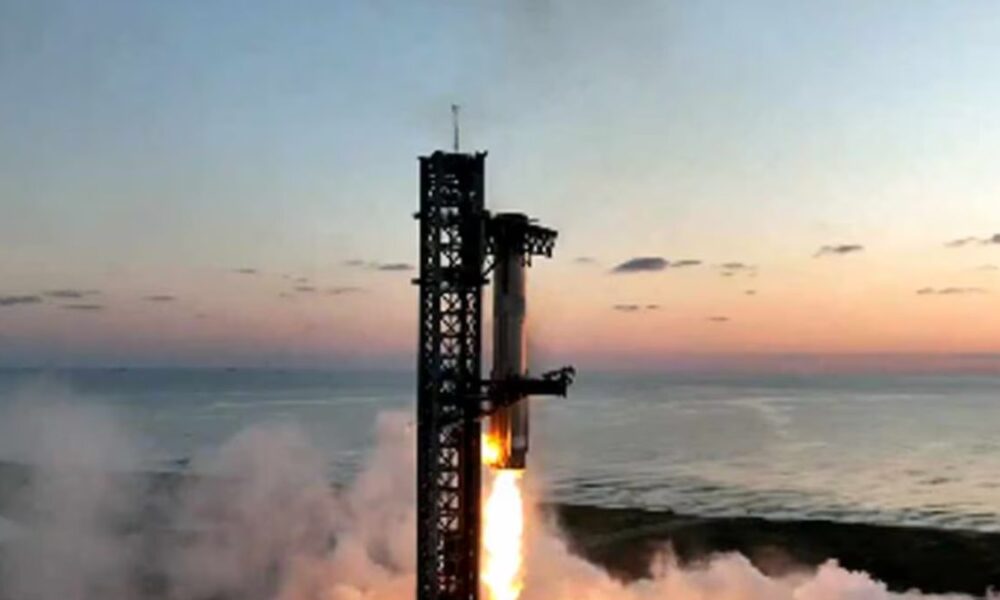Historic SpaceX Catch of Super Heavy Booster